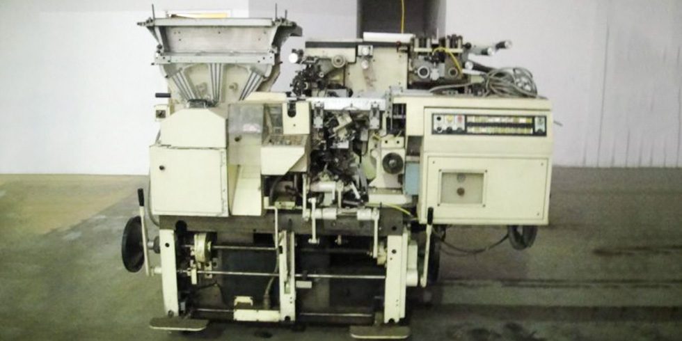 HLP 225 Cigarette Packing Machine with CP1 & Naked Over Wrapper